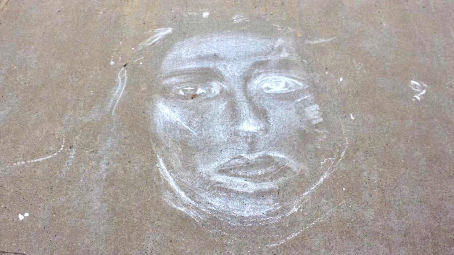 How a simple chalk drawing can create the most welcoming street ...