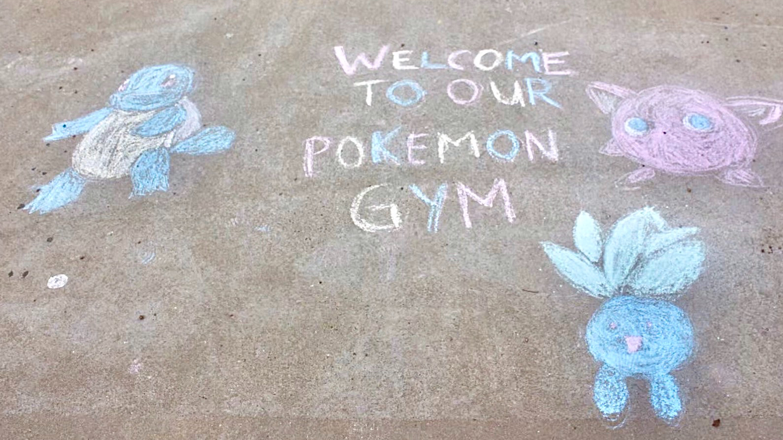 How a simple chalk drawing can create the most welcoming street ...